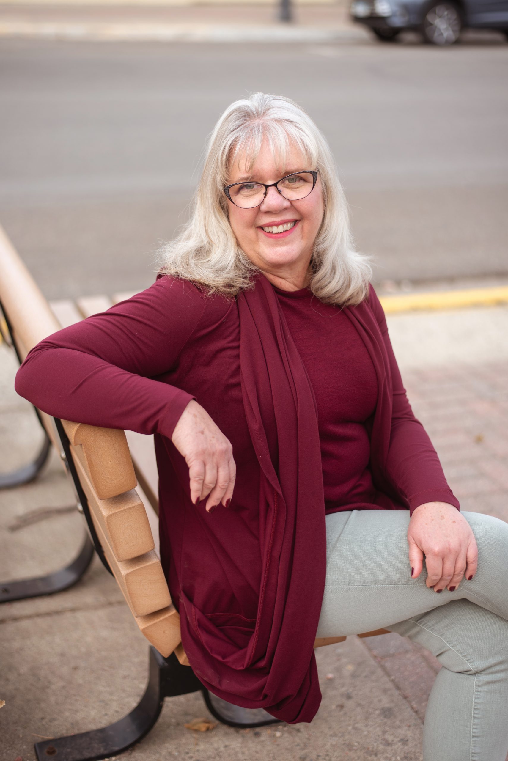 Ep 37: Book Recommendations with Tamara Mason | Literary Escapes with Becki