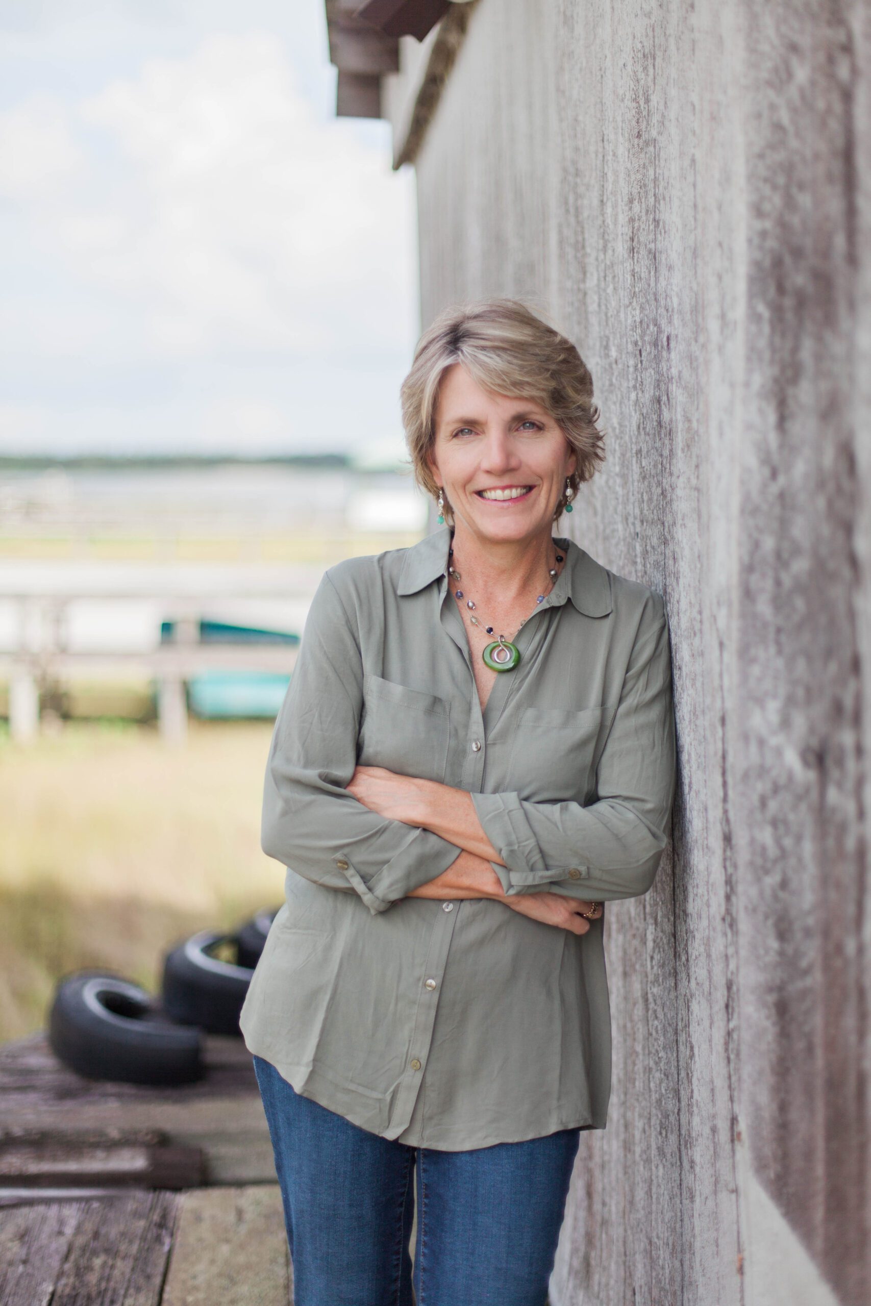 Ep 66: Author Interview with Connie Mann | Literary Escapes with Becki